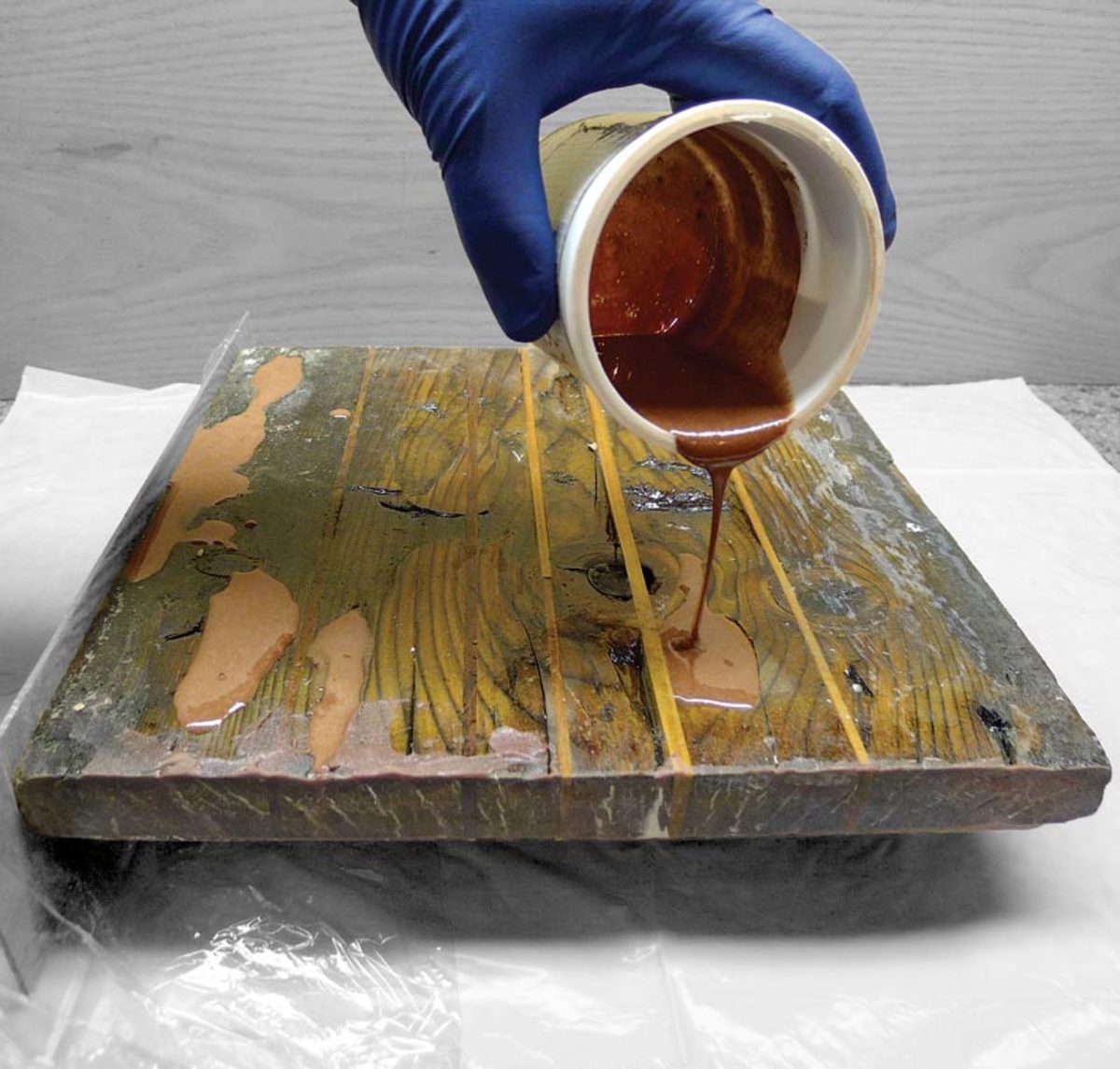 How to Remove Bubbles from Epoxy Resin: A Comprehensive Guide – PANDA RESIN